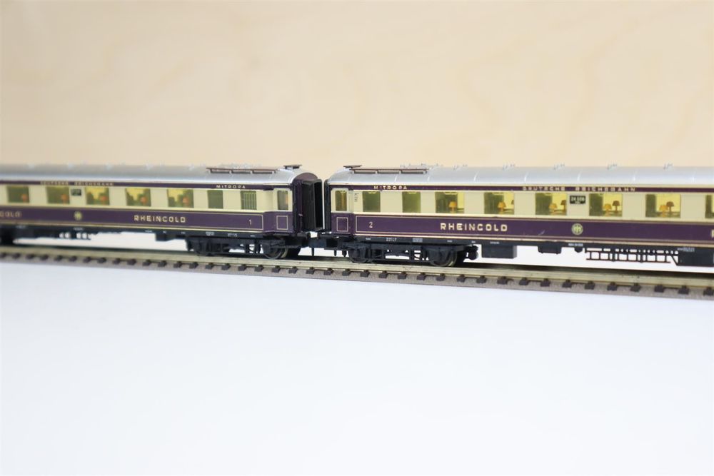 ARNOLD Rheingold Personenzug - mit Licht - schöne Modelle N | Kaufen ...