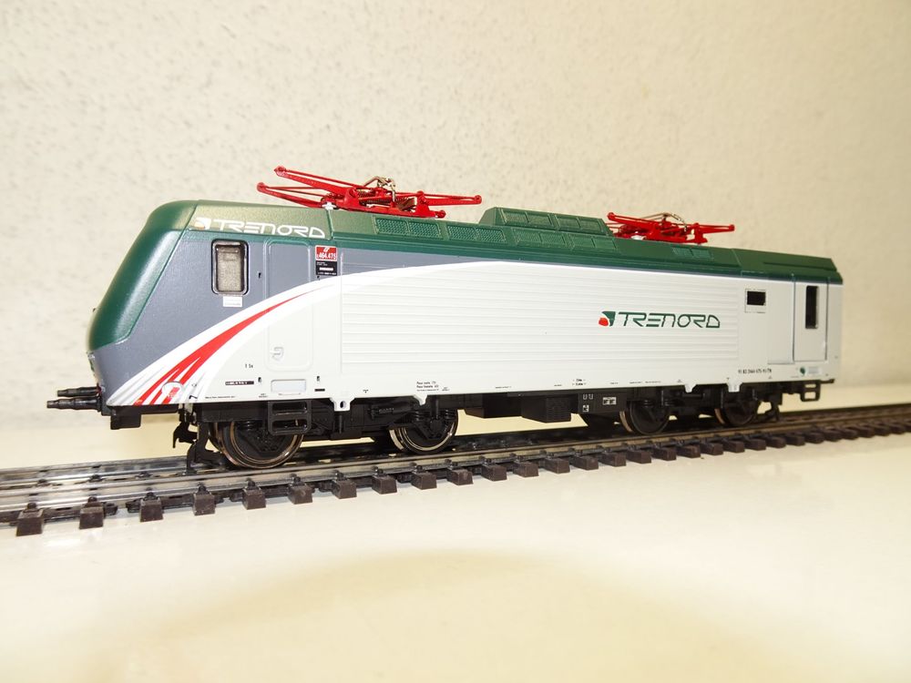ViTrains Lokomotive E.464.475 Trenord Sound HO 2758 (Neu (gemäss Beschreibung)) in Luzern für ...