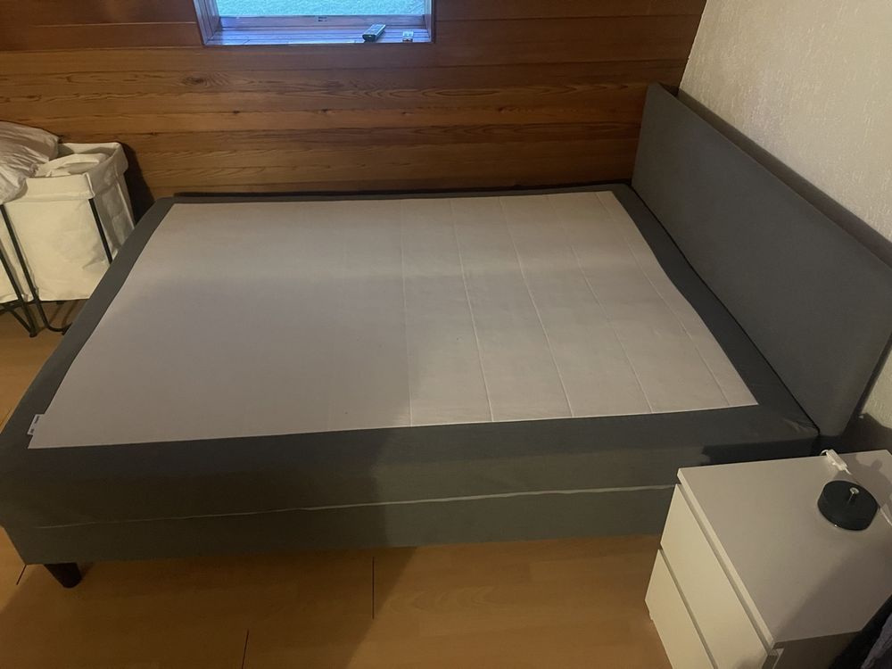Ikea Bett Säbovik 160x200 Boxbett, Vissle, grau (Gebraucht) in Baar für ...