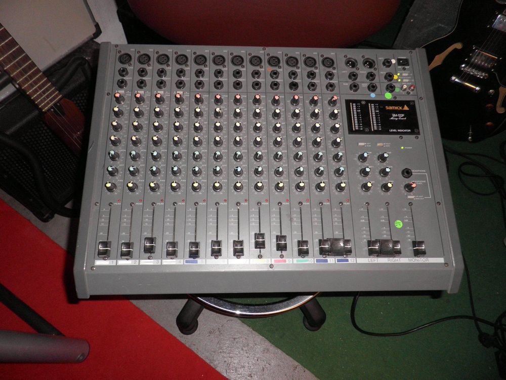 12 Kanal Mixer SAMICK SM 122P, gepflegt, (Gebraucht) in Marbach SG für CHF 125 – mit Lieferung ...