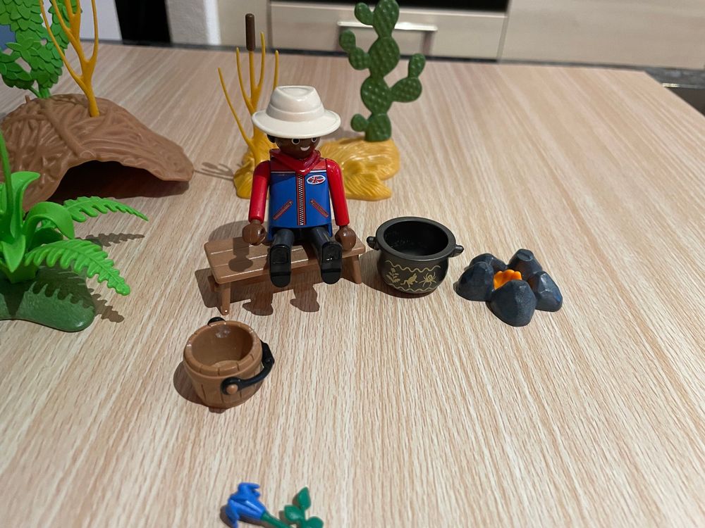 Playmobil diverses Büsche und Blumen mit Ranger-Feuerstelle (Gebraucht ...