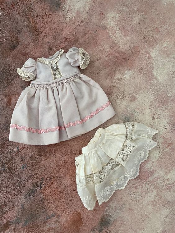 Kleines Puppenkleid | Kaufen auf Ricardo
