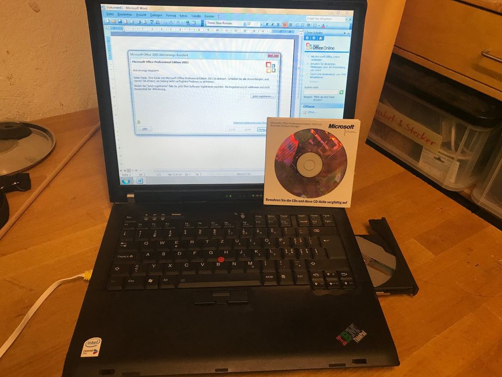 IBM ThinkPad R60e mit Windows 7 Pro & MS Office 2003 Pro (Gebraucht) in ...