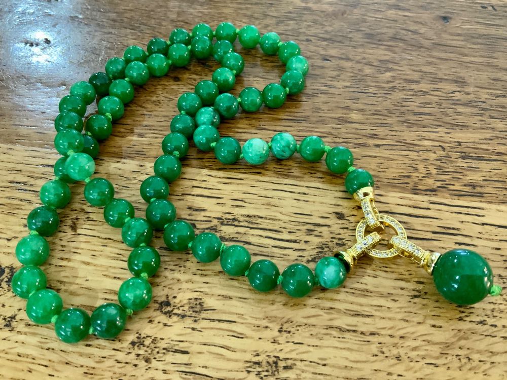 VINTAGE JADE COLLIER MIT ANHÄNGER NATÜRLICH, 60 GR (Gebraucht) in ...