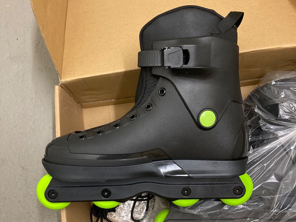 TNEC Inline Skates (Neu und originalverpackt) in Zürich für CHF 150 ...