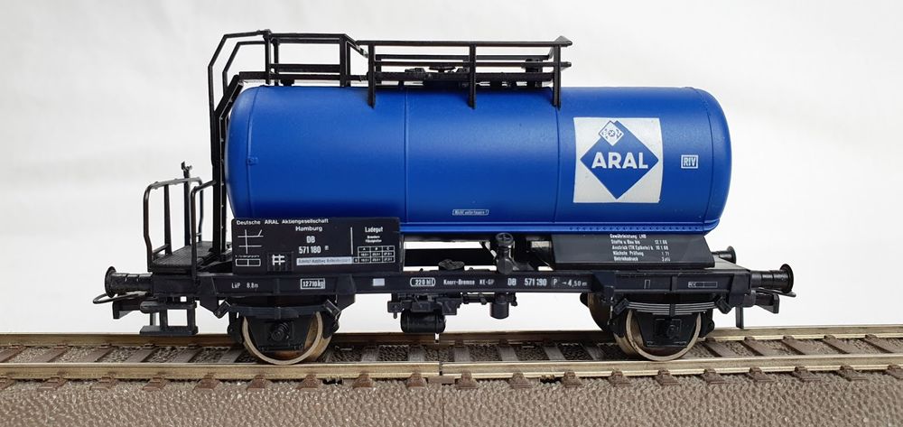 Roco XXXX DB Z Kesselwagen mit Bremserbühne "Aral" (Gebraucht) in Seon für CHF 2 – mit Lieferung ...