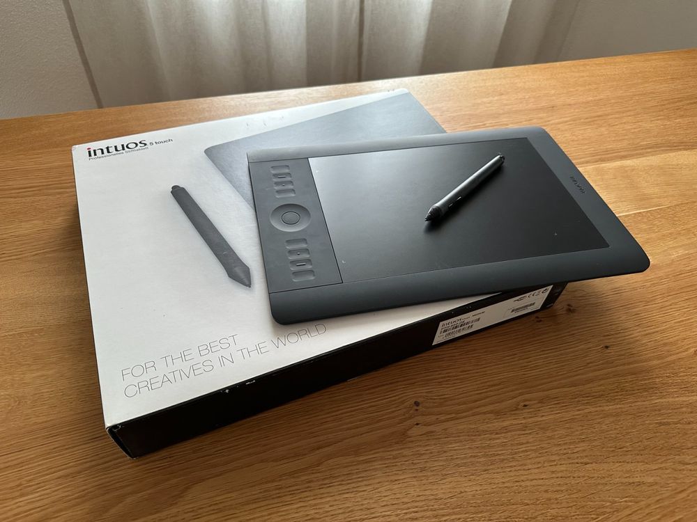 Wacom Intuos 5 touch Grafiktablett (Gebraucht) in Künten für CHF 11 ...