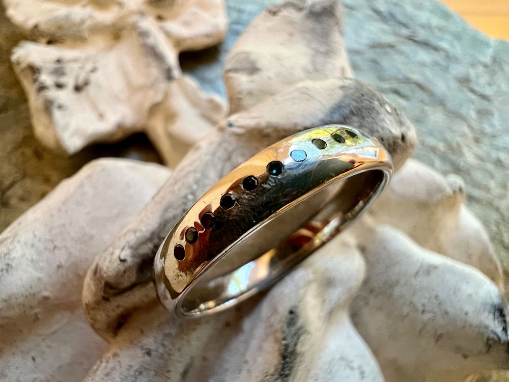 XXL G 69 Ring mit blauen Diamanten - schlicht und edel 925 S (Gebraucht ...