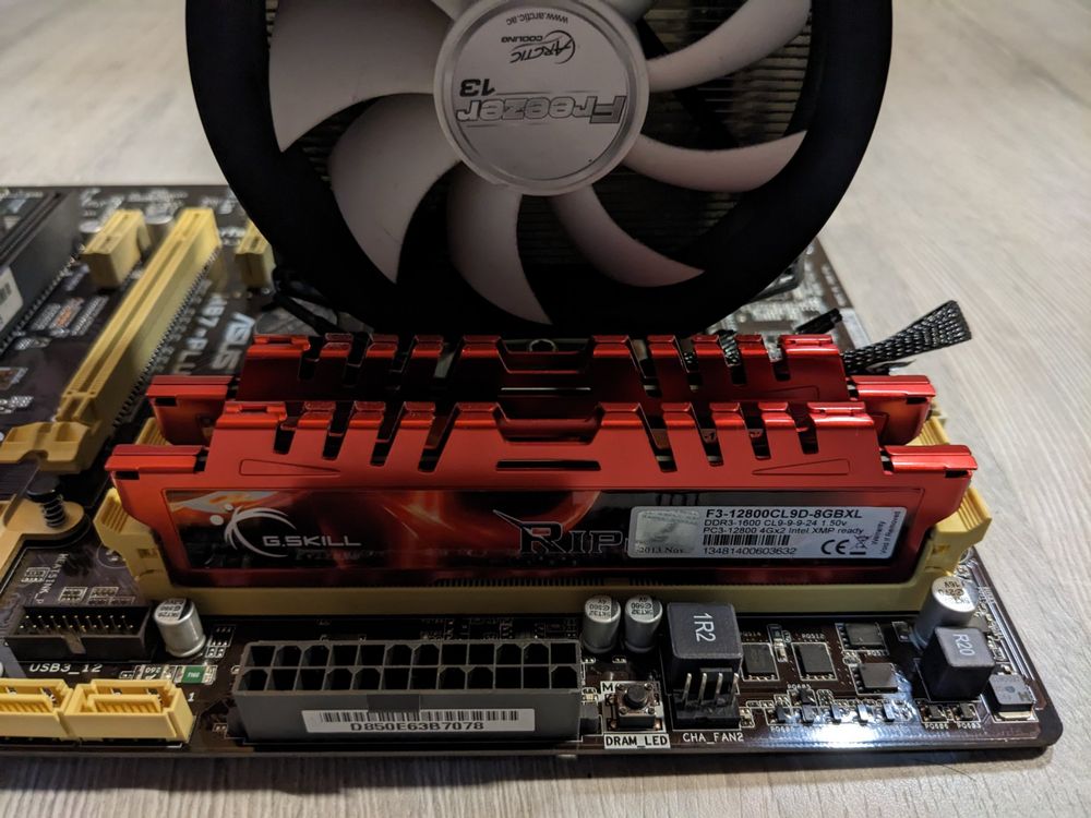 Carte mère + CPU + RAM + Ventirad / Asus H87 Plus / i7 4770 (Gebraucht ...