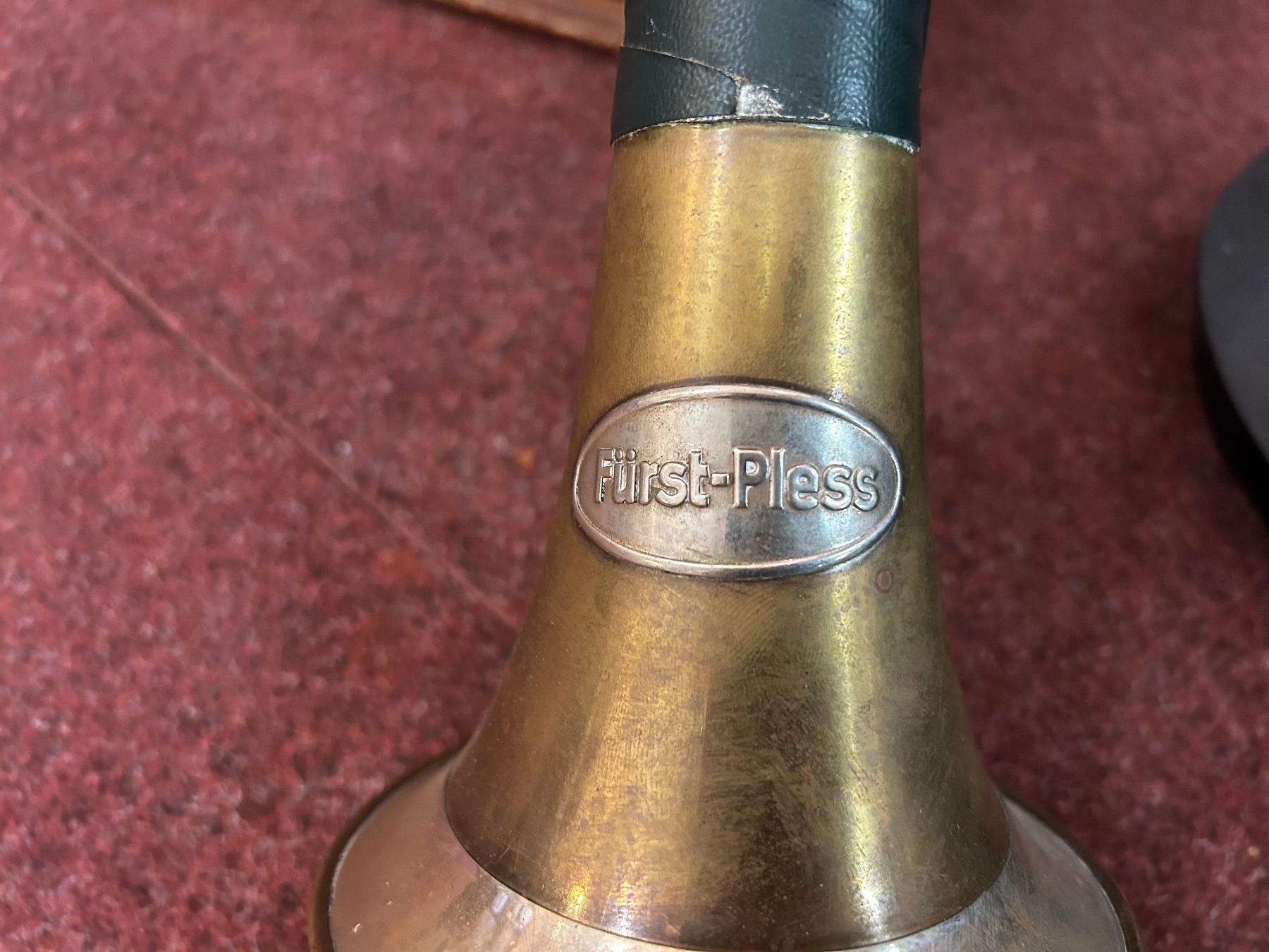 Jagdhorn Fürst Pless Horn TOP ab 1.-- Stutz !!! (Gebraucht) in Sugiez ...