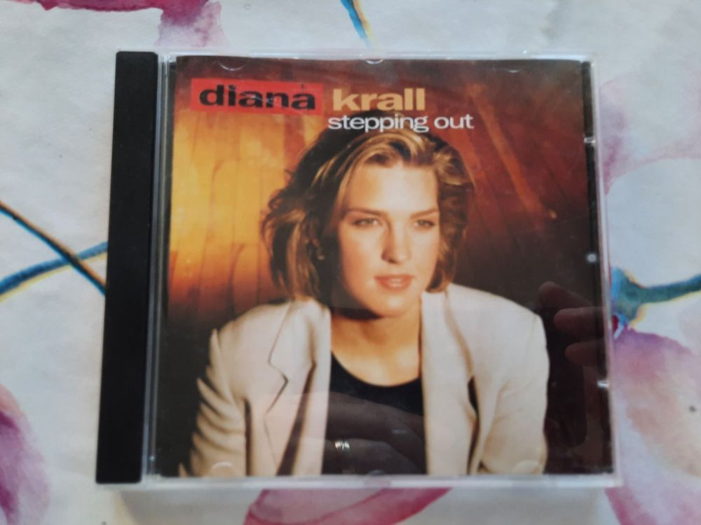 CD Diana Krall - Stepping out (Gebraucht) in Pully für CHF 3 – mit ...