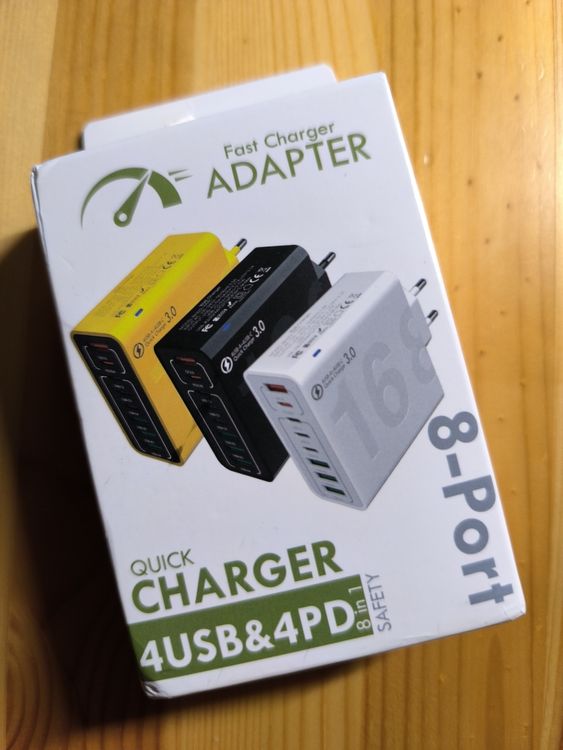 Fast Charger 4USB & 4PD 8-Port (Neu und originalverpackt) in Frutigen ...