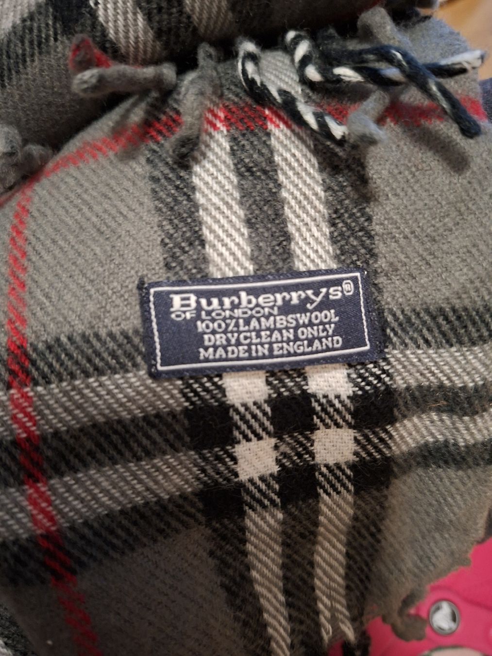 Écharpe Burberry (D'occasion) à Plan-les-Ouates pour CHF 45 – avec ...