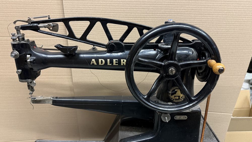 Leder Nähmaschine Adler (Gebraucht) in Horgen für CHF 1 – nur Abholung auf Ricardo kaufen