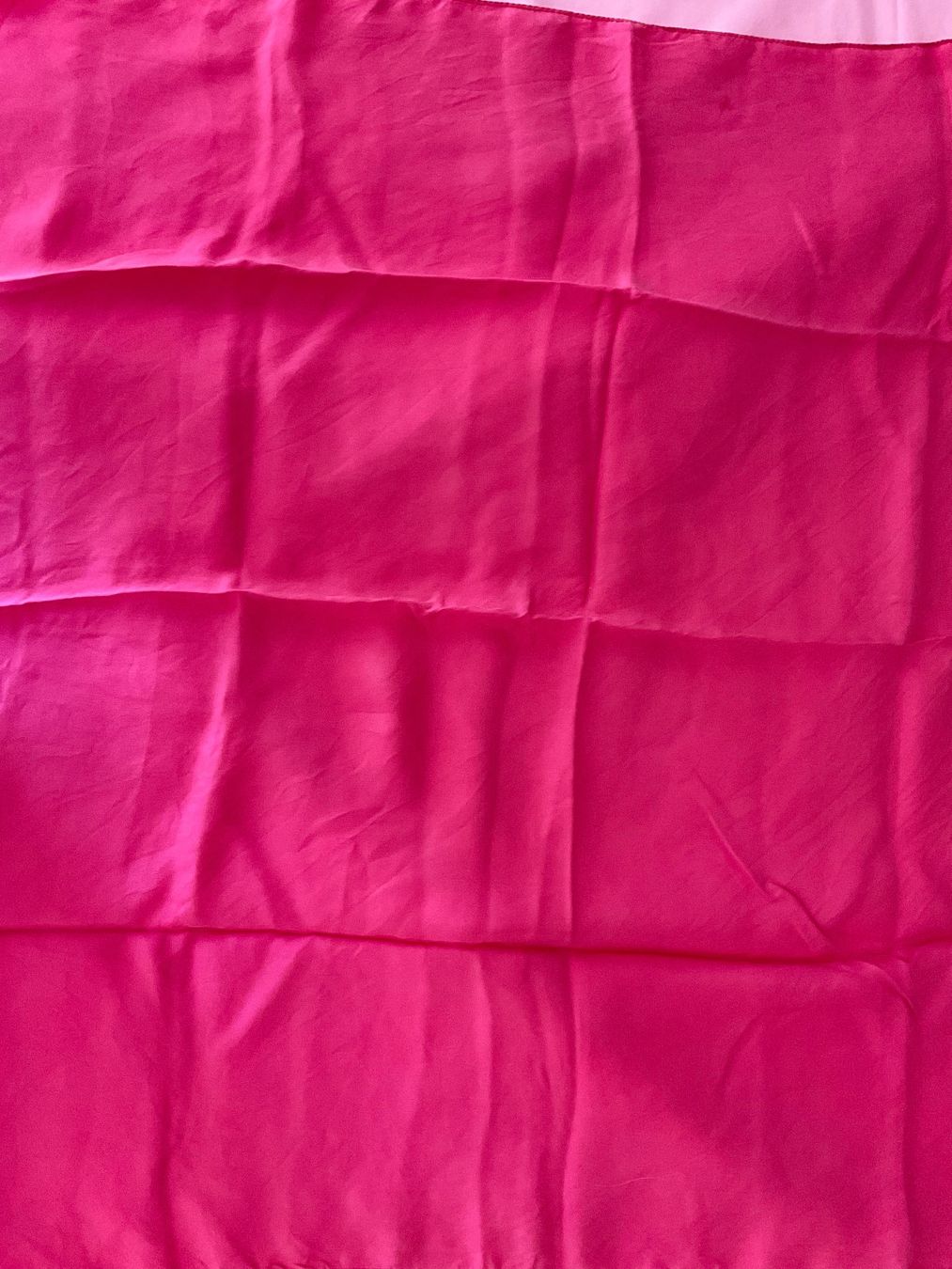 Carré Seide Foulard (D'occasion) à Biel/Bienne pour CHF 1 – avec ...