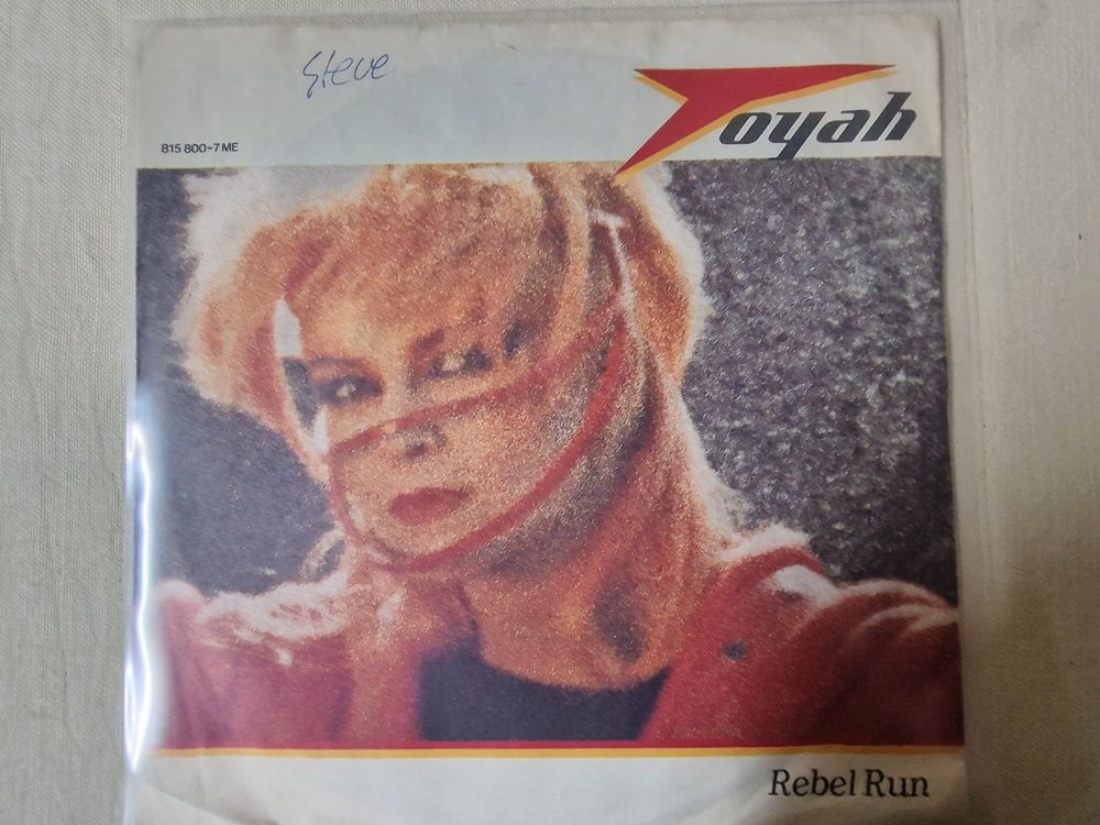 Toyah Single – Rebel Run (Gebraucht) in Root für CHF 4 – mit Lieferung ...