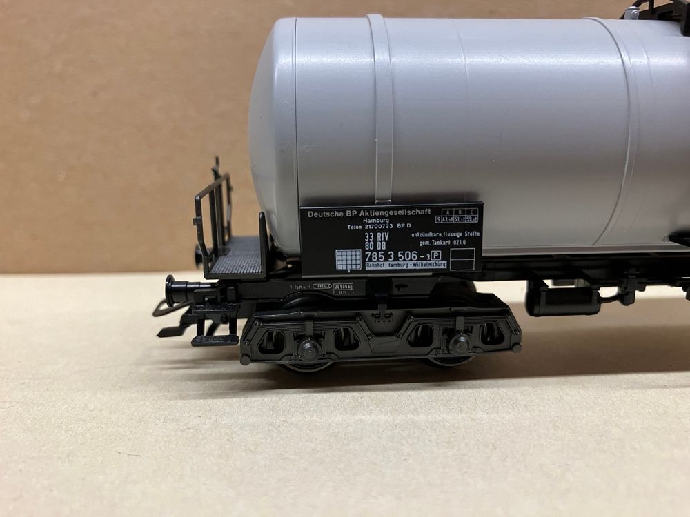 Märklin 2x4758 DB Kesselwagen 4-achsig "BP", H0 (Gebraucht) in Neuendorf für CHF 63 – mit ...