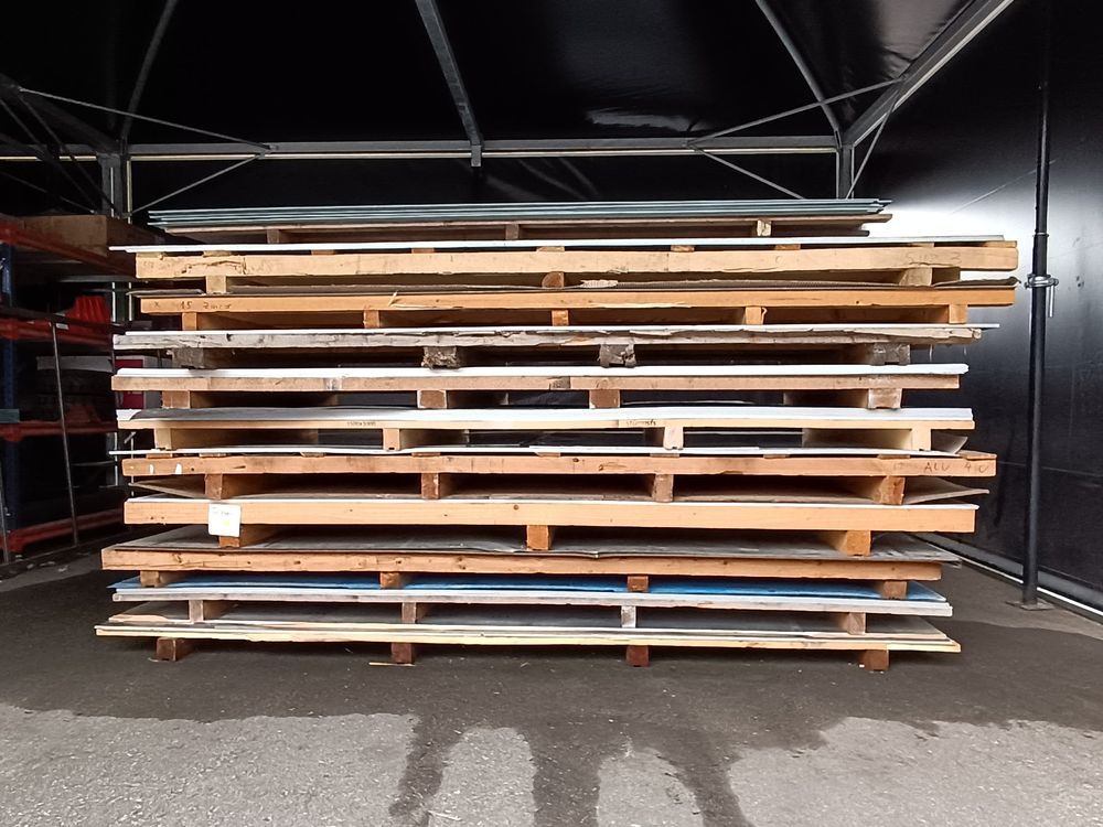 SVZ Blech 3000 x 1500 x 3mm (Gebraucht) in Lömmenschwil für CHF 740 ...