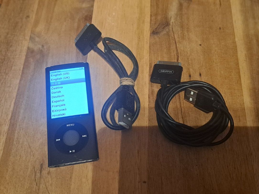 Apple Mini Ipod nano (5. Gen.) 8GB anthrazit (Gebraucht) in Oberwil ...