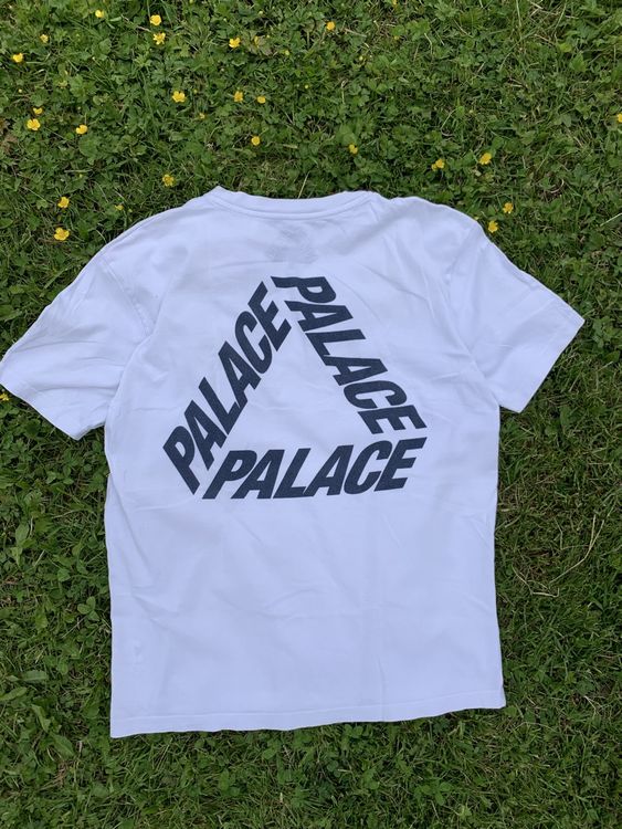 Palace T-Shirt White Tri-Ferg Logo Rare! (Gebraucht) in Brislach für ...