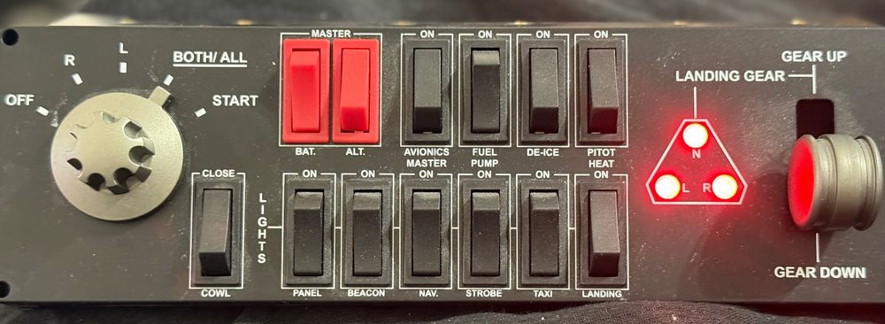 Logitech Saitek Flight Simulator Switch Panel (Gebraucht) in Pfäffikon ...