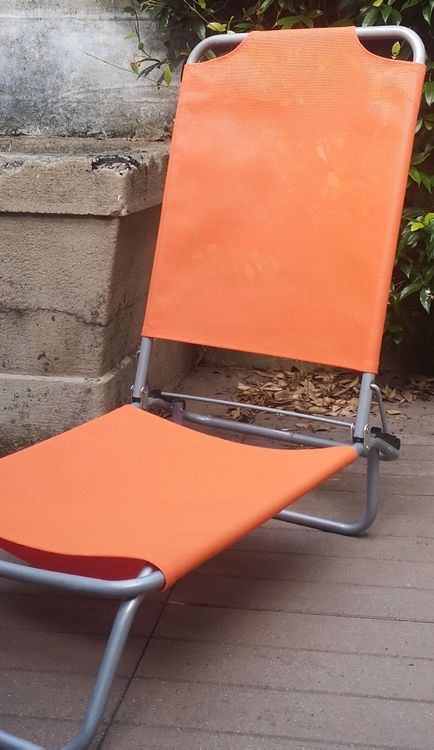Two orange Folding Beach Chairs | Kaufen auf Ricardo