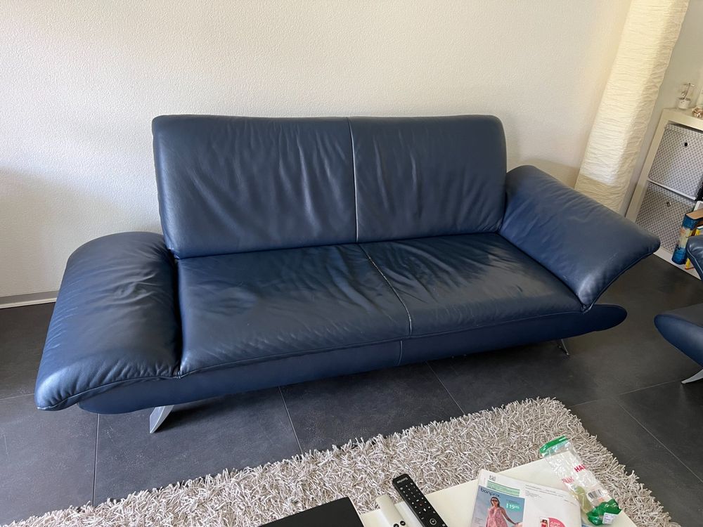 KOINOR Ledersofa (3er, 2er, 1er und Hocker) in Dunkelblau | Kaufen auf Ricardo