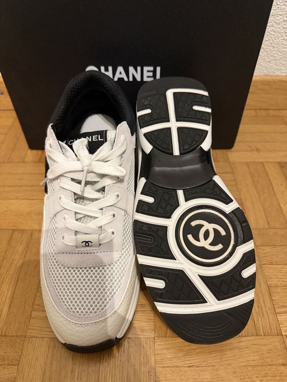 Chanel Runner (Neu (gemäss Beschreibung)) in Lachen SZ für CHF 199 ...