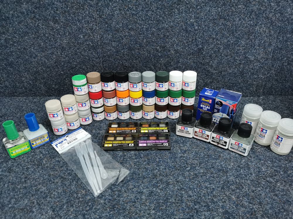 Tamiya Acryl-Farben und mehr (Modellbau-Set) (Gebraucht) in St ...