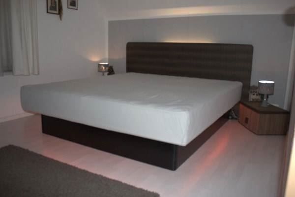 Luxus Wasserbett mit Beleuchtung inkl. Lieferung und Aufbau (Neu und originalverpackt) in ...