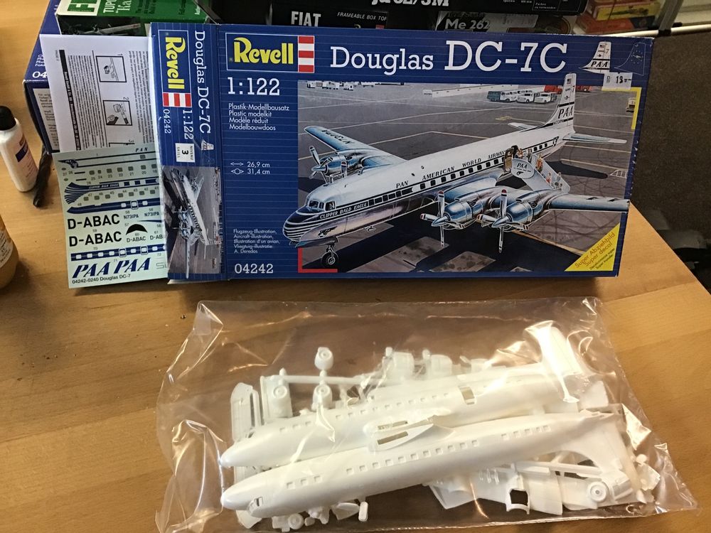 REVELL DC-7C 1:122 | Kaufen auf Ricardo