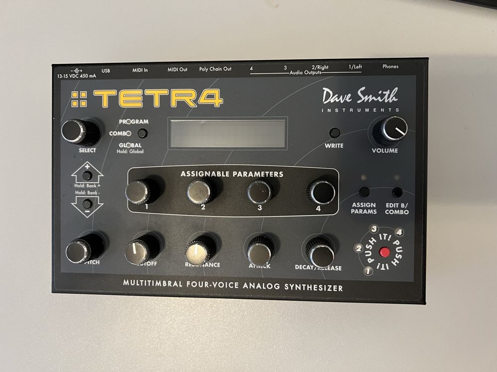 DSI Tetra Dave Smith Instruments polyphonic analog synth | Kaufen auf Ricardo