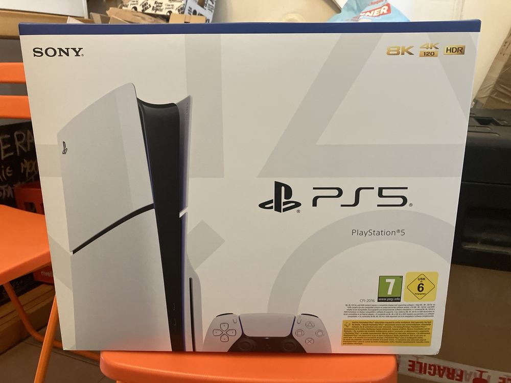 PS5 neuve emballage d'origine fermé (Neu und originalverpackt) in La ...