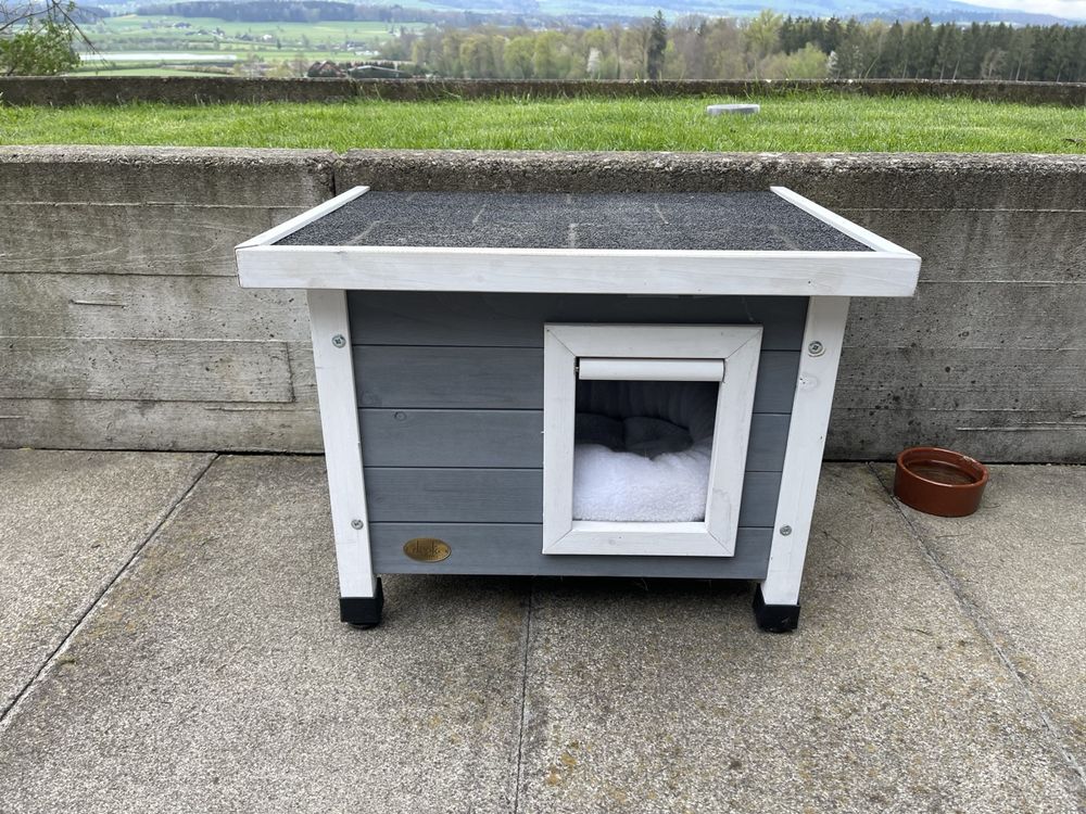 Deek Katzenhaus (Gebraucht) in Hünenberg für CHF 36 – nur Abholung auf ...