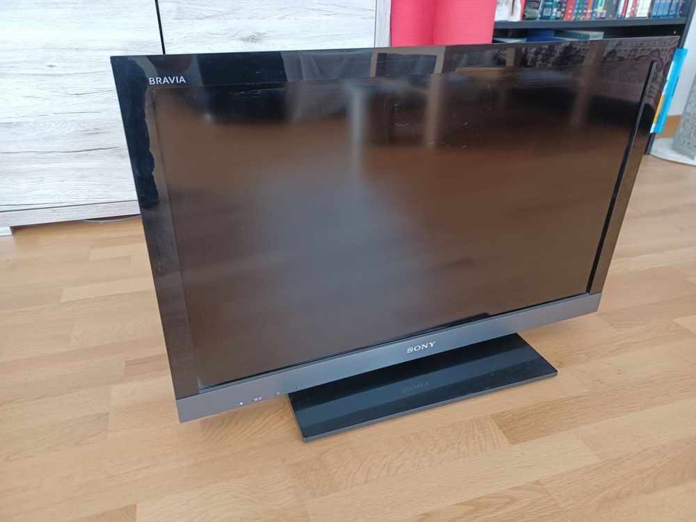 Sony Bravia LCD TV 80cm (Gebraucht) in Uttwil für CHF 26 – nur Abholung ...