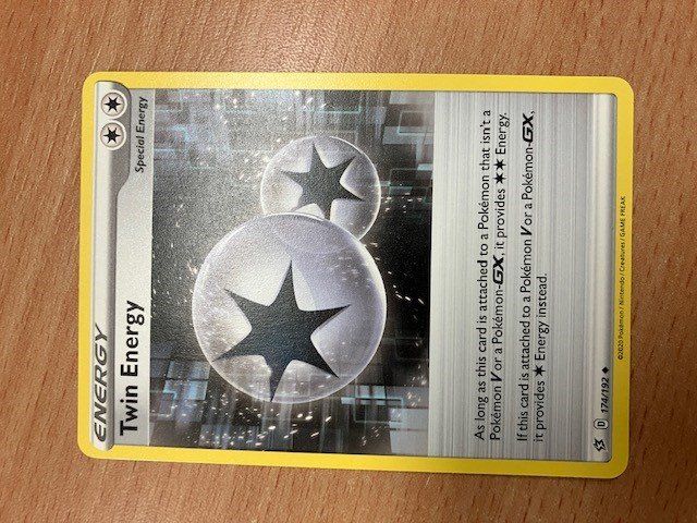 Pokemon Twin Energy 174/192 | Kaufen auf Ricardo