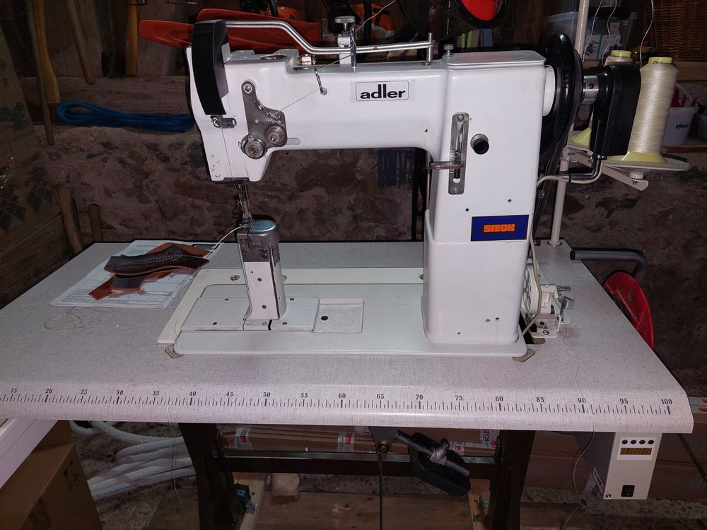 Adler Säulennähmaschine (Gebraucht) in Bubikon für CHF 1900 – nur ...