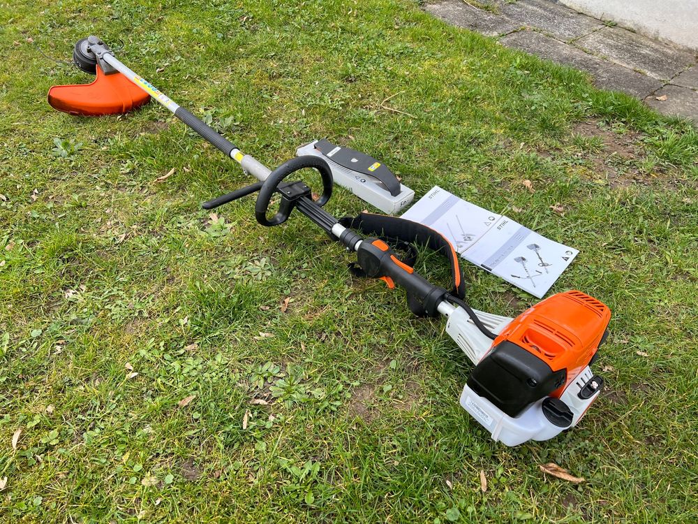 Neuwertige Rasentrimmer STIHL KM 131 R, 2020 | Kaufen auf Ricardo