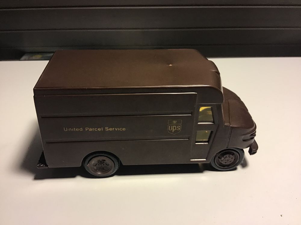 Rarer Promotion "UPS PACKAGE CAR" mit Originalbox von 1977 | Kaufen auf ...
