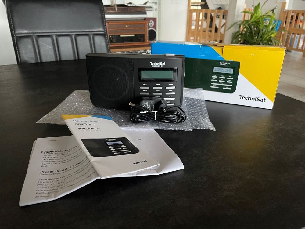 Radio TechniSat DigitRadio 210 (Gebraucht) in Vallamand für CHF 33 ...