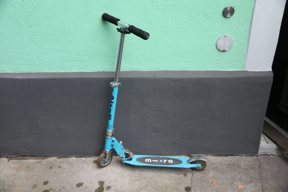 Micro Trottinet Sprite Oasis Blue Blau (D'occasion) à pour CHF 44 – retrait uniquement | Acheter ...