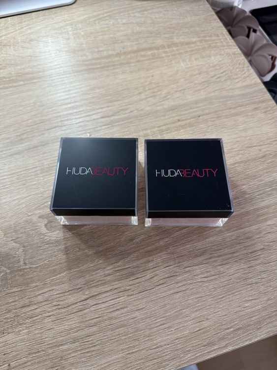 Huda Beauty Powder (Neu (gemäss Beschreibung)) in Baar für CHF 60 – mit ...