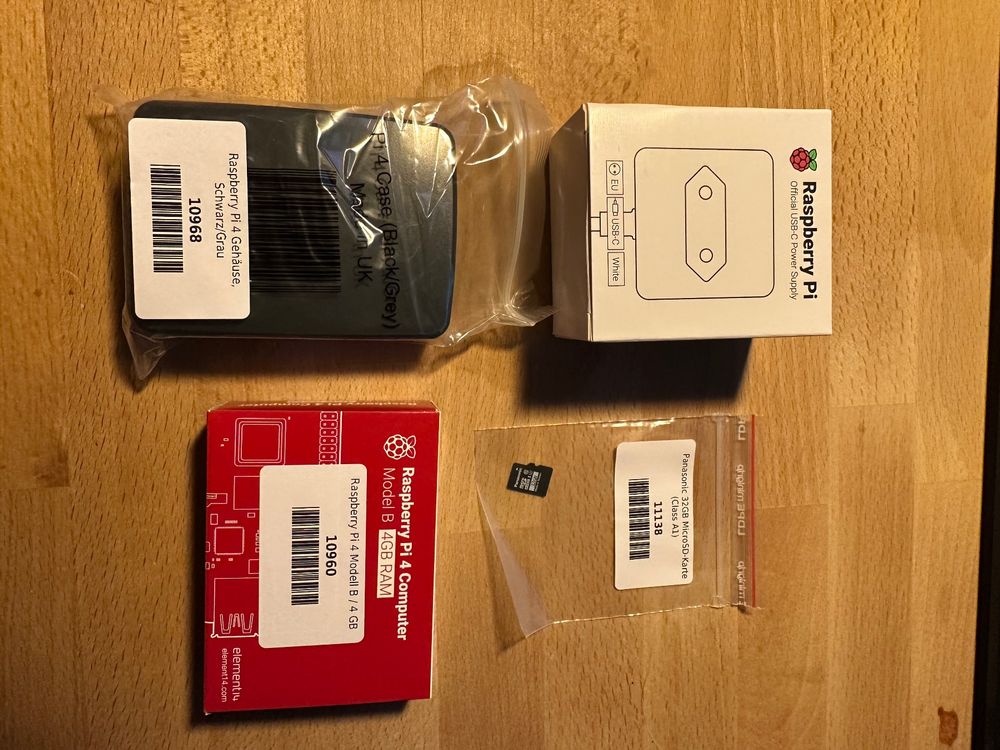 Raspberry Pi 4 Model B 4GB, SD Card 32GB, Gehäuse, Netzteil (Neu und ...
