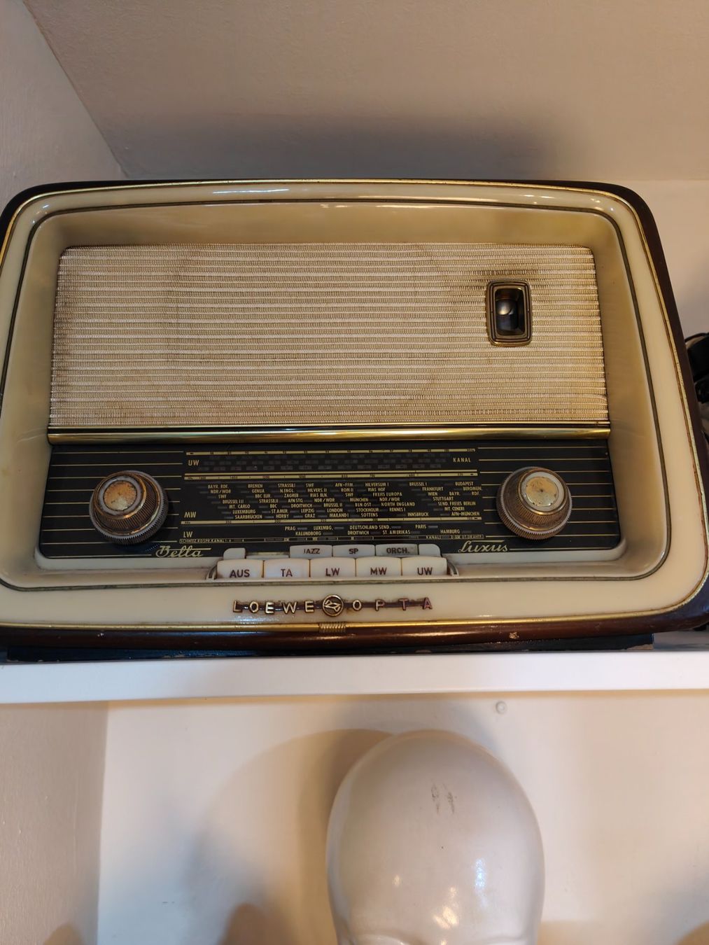 Radio Loewe Opta Bella Luxus (Gebraucht) in Schaffhausen für CHF 35 ...