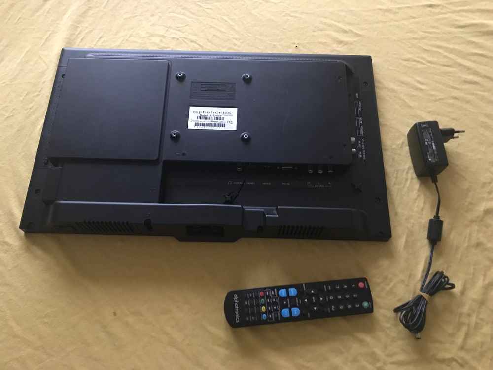 Camper Wohnwagen Fernseher alphatronics SL-22 DSB | Kaufen auf Ricardo