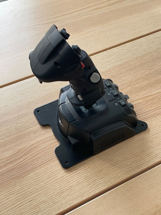 VKB Gladiator NXT & VKB UCM Stronghold - Premium Flight Sim | Kaufen ...