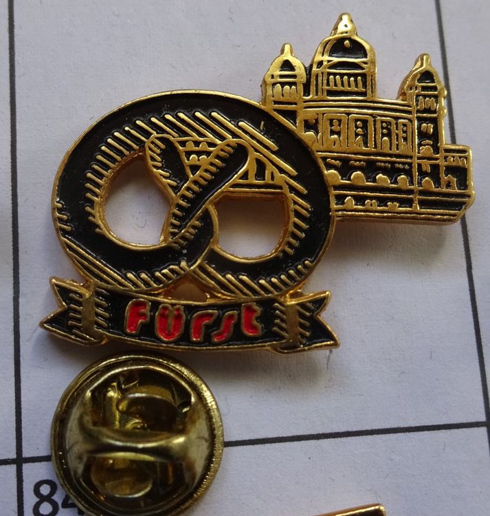 Pin Brezel Fürst | Kaufen auf Ricardo