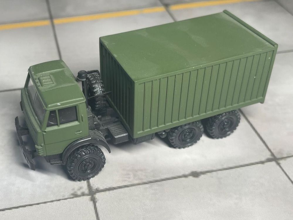 Kamaz 4310 Container grün 1/87 (Neu und originalverpackt) in Hochfelden ...