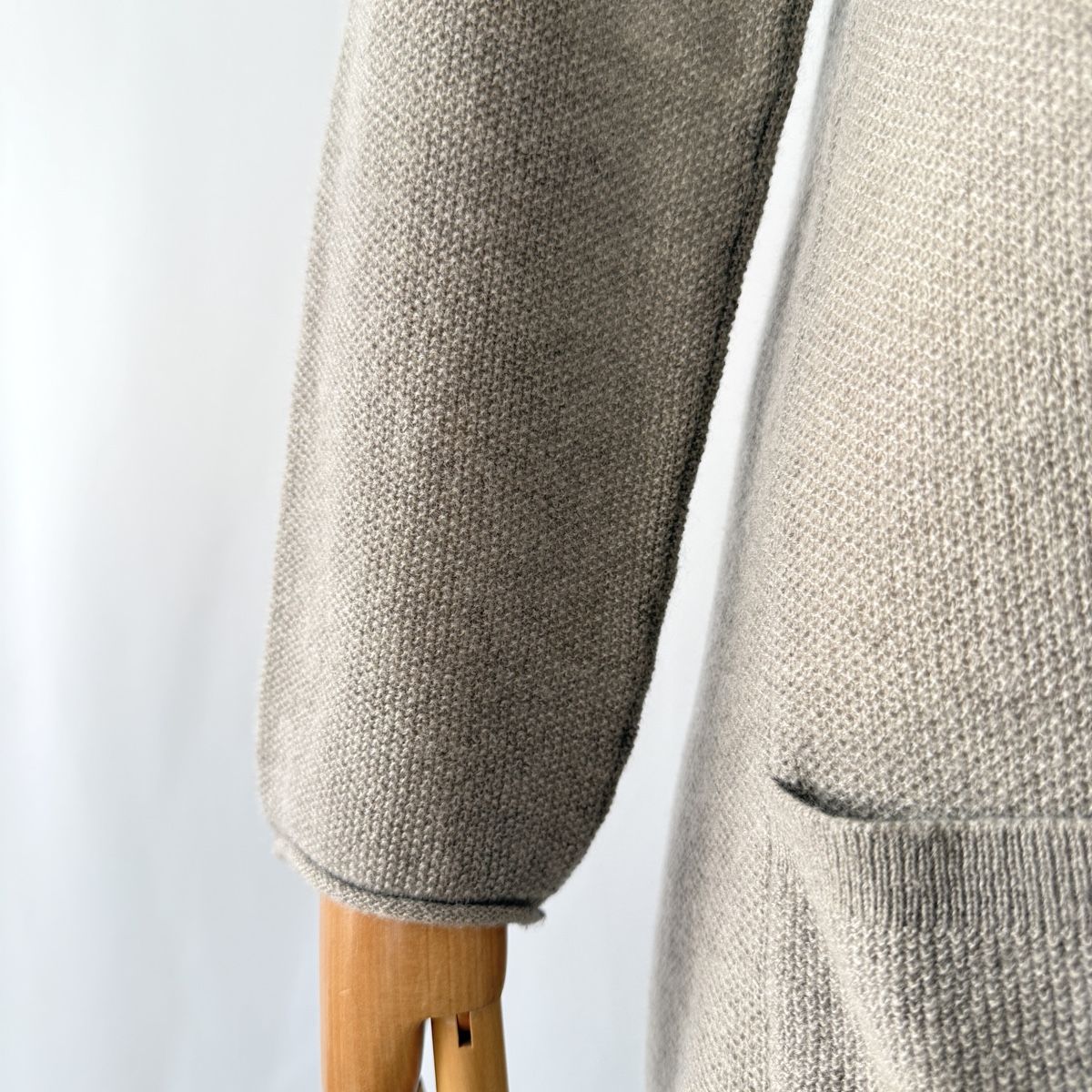 HEMISPHERE Cashmere Cardigan (Neu (gemäss Beschreibung)) in Emmen für ...
