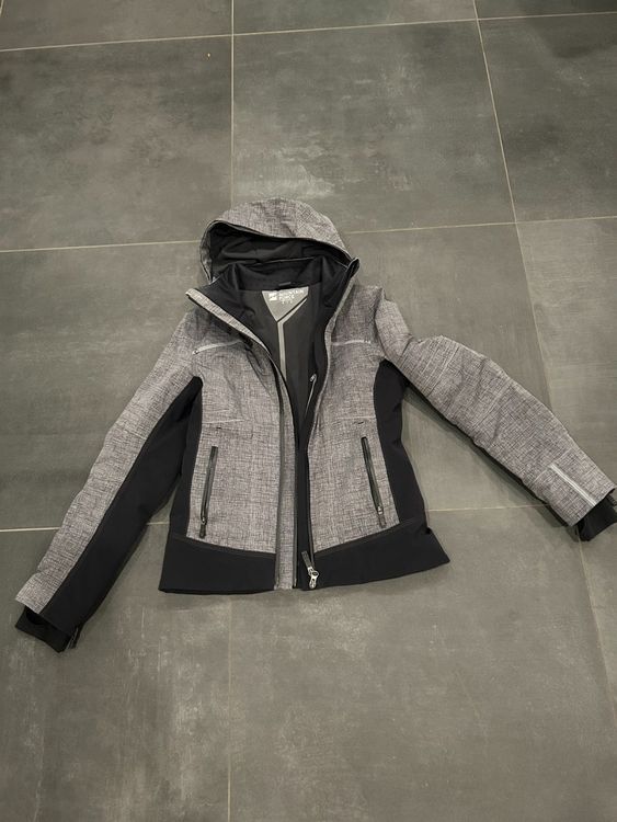 Mountain Force Skijacke (Gebraucht) in Mörel für CHF 230 – mit Lieferung auf Ricardo kaufen